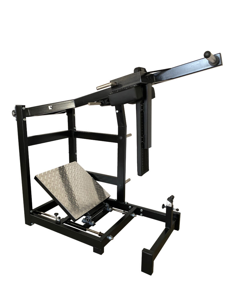 Pendulum Squat Machine with adjustable foot platform - gymequip.eu