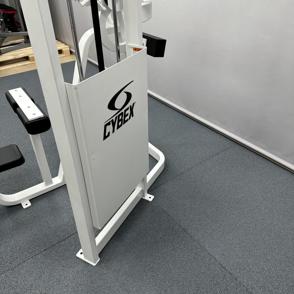 Cybex VR2 Pull Down - Branded Used Gym Equipment