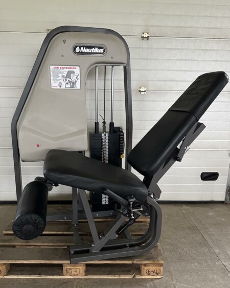 Nautilus 2ST Leg Extension - Gymequip.eu - Professional Gym Equipment