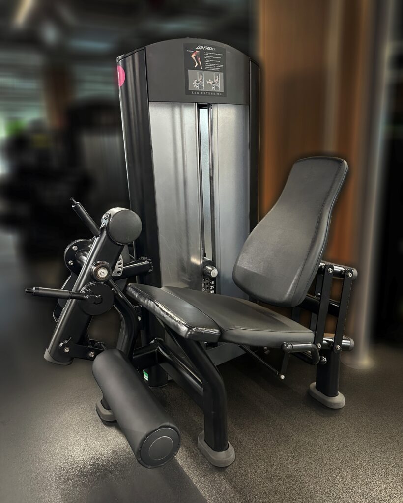 Life Fitness Signature Leg Extension - Gymequip.eu - Professional Gym ...